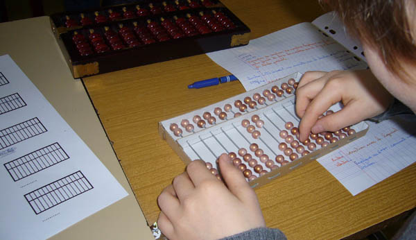 A la découverte du boulier chinois - Point sciences 87